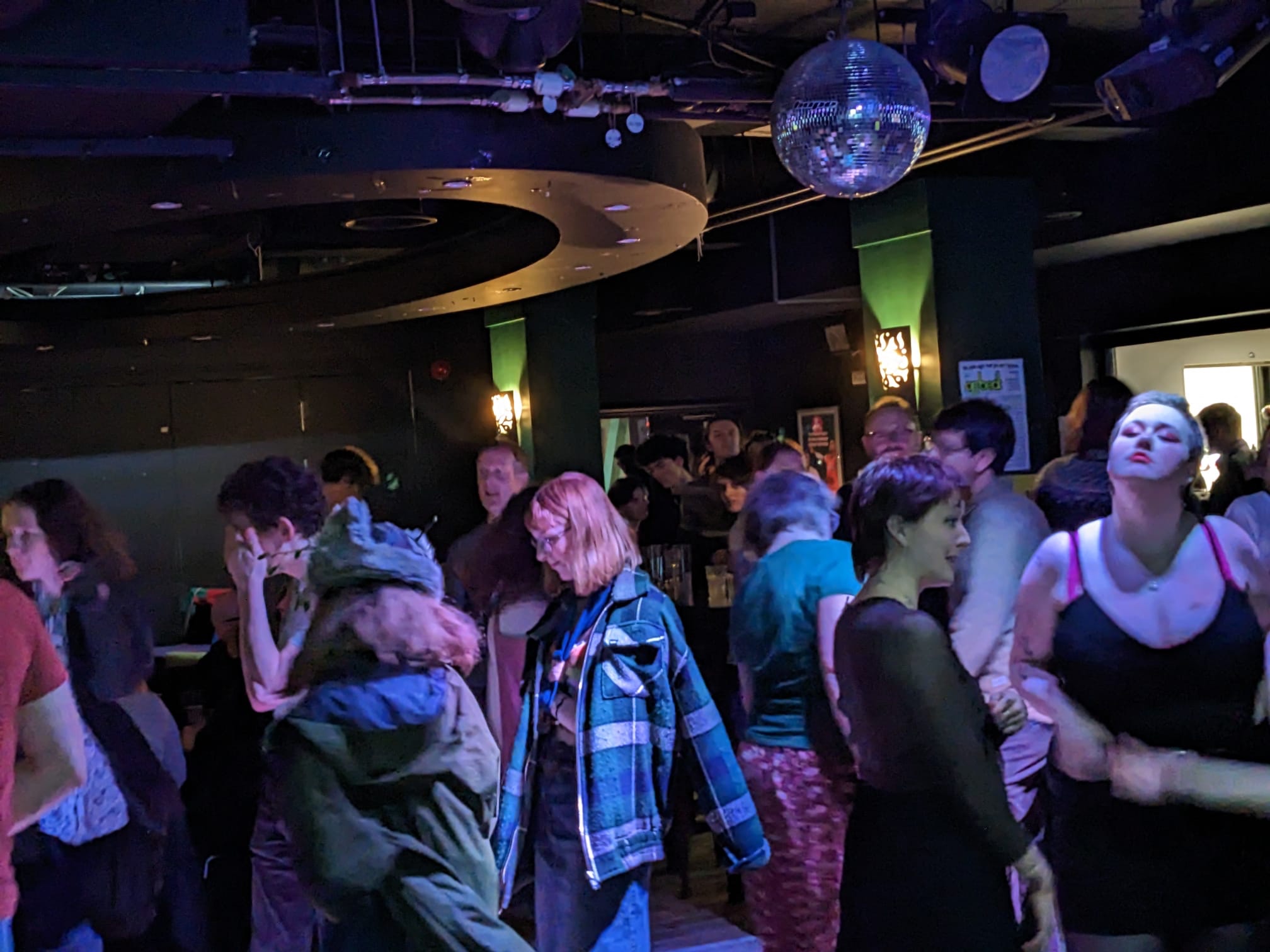 The Last of the Great Indie Discos: an interview with Chris from ...